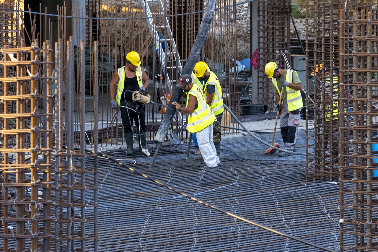 Where to Find Construction General Laborers for Your Projects
