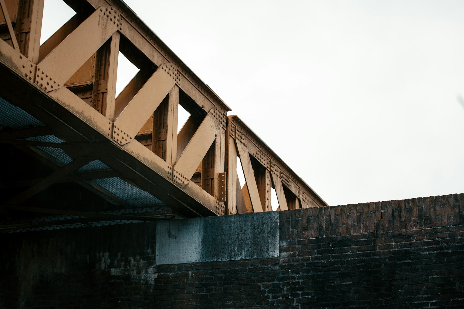 Hire Skilled Bridge Construction Workers for Your Infrastructure Projects